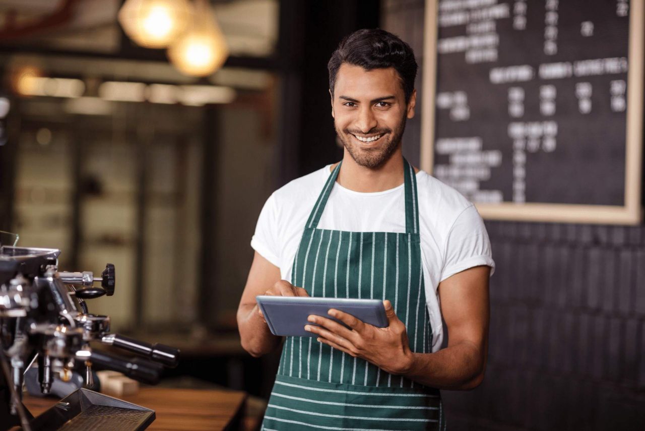 ¿Cómo debe ser un camarero profesional? | Top habilidades